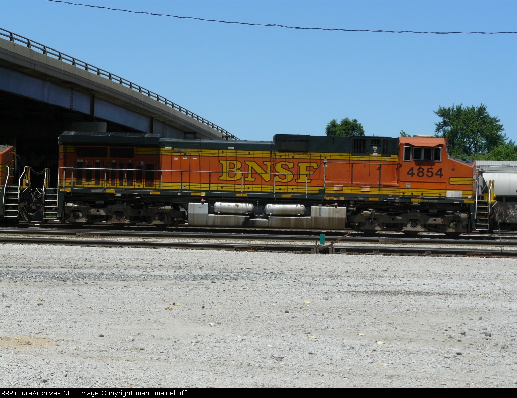 BNSF 4854